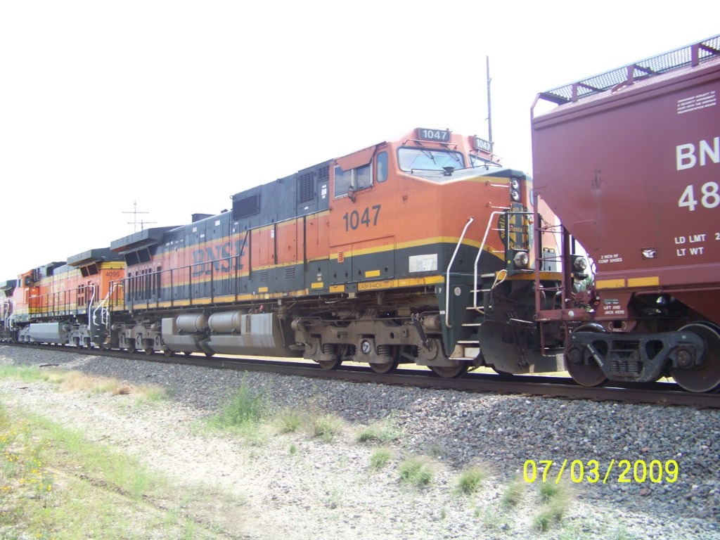BNSF C44-9W 1047